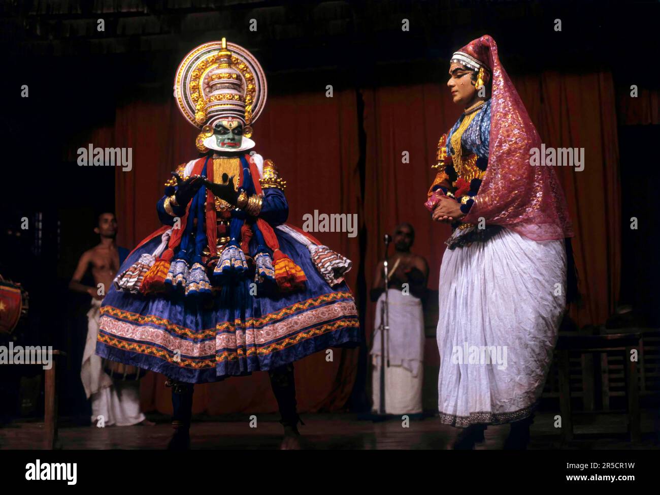 Green and Minukku character in Kathakali at Kerala Kalamandalam ...