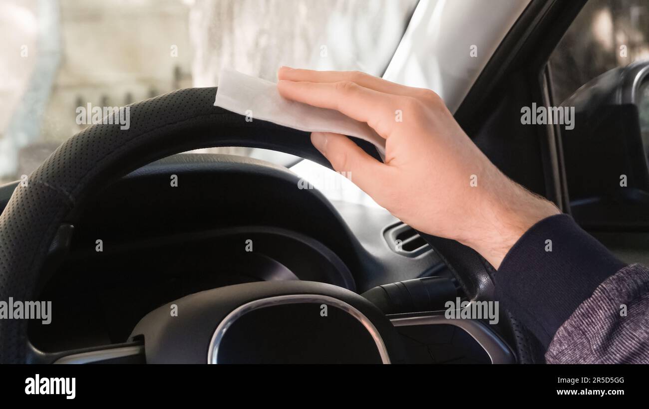 Car clean with tissue hi-res stock photography and images - Alamy
