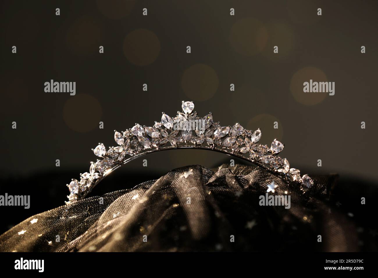 Golden tiara diamonds on hi-res stock photography and images - Alamy