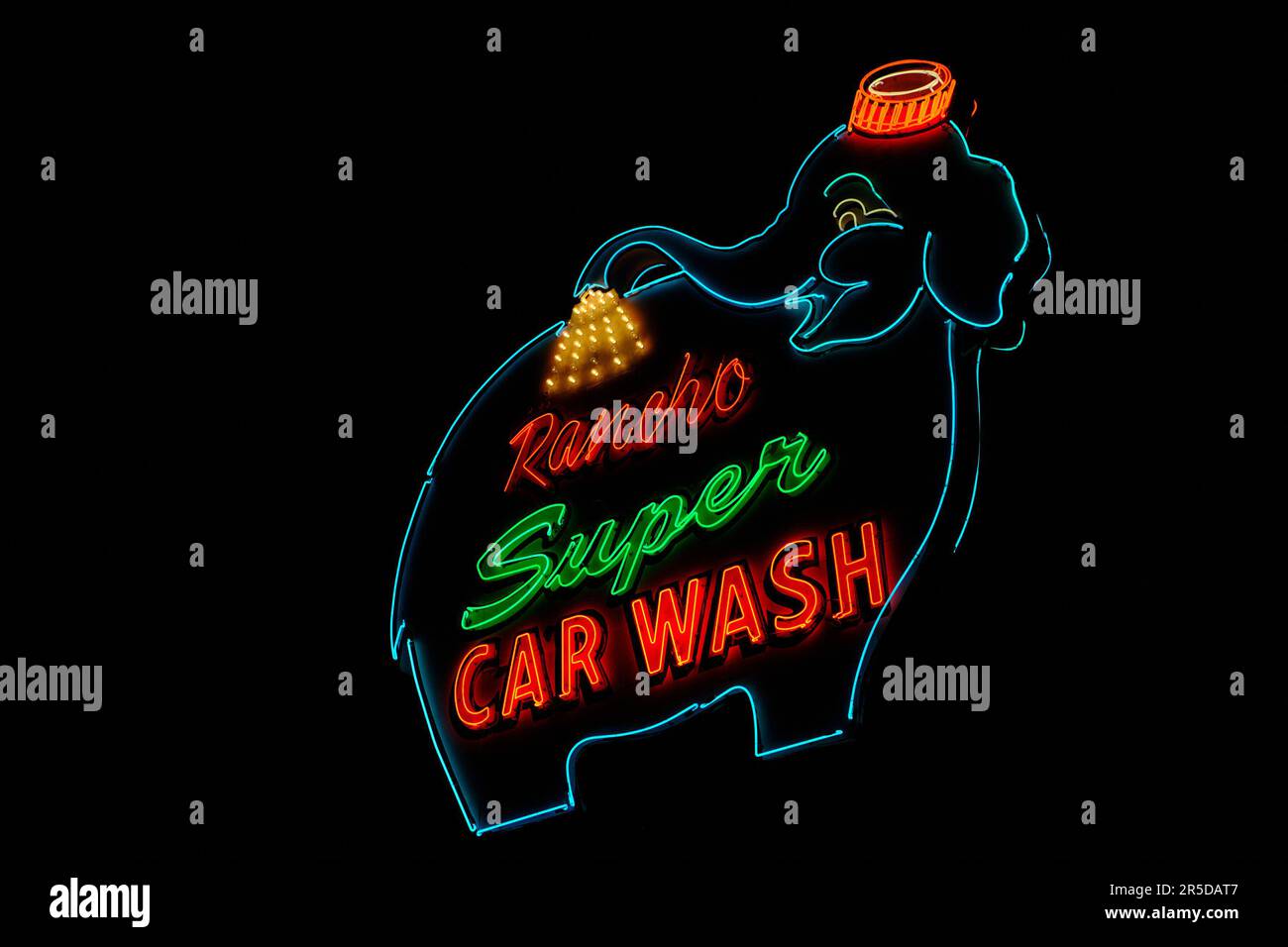 Elephant super car wash sign hi-res stock photography and images - Alamy