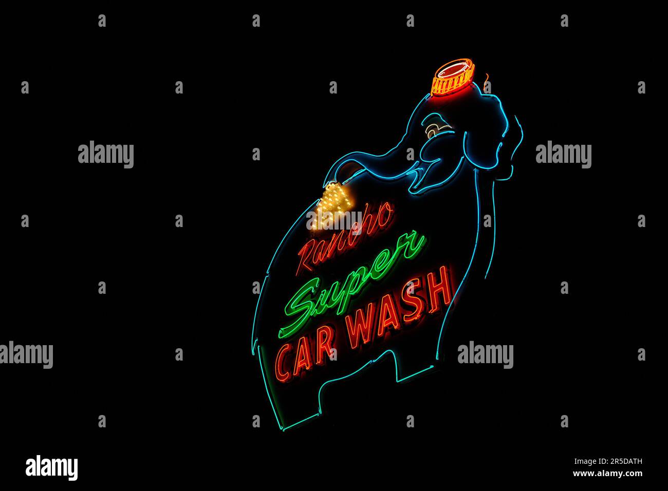 Elephant super car wash sign hi-res stock photography and images - Alamy