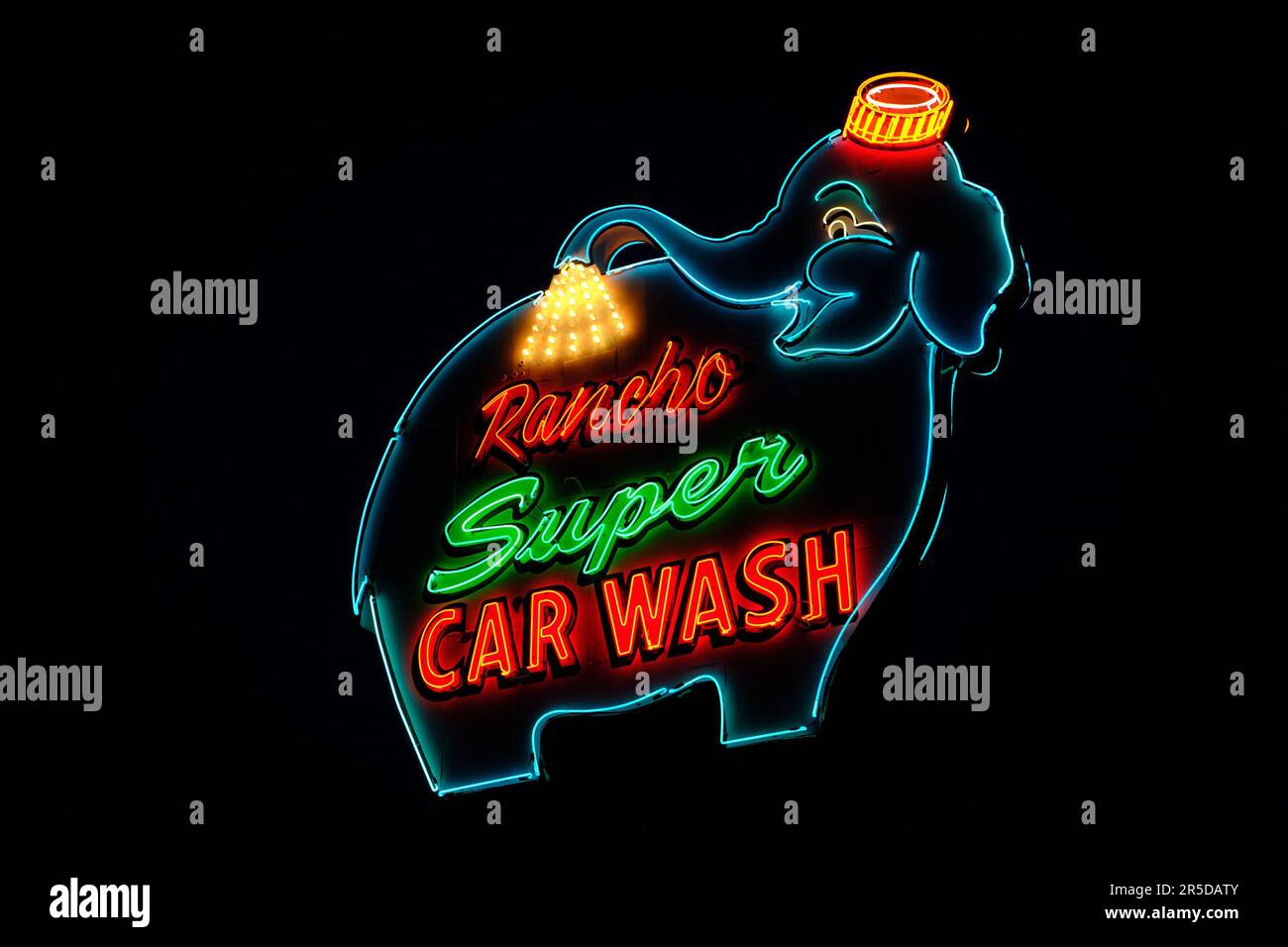 Elephant super car wash sign hi-res stock photography and images - Alamy