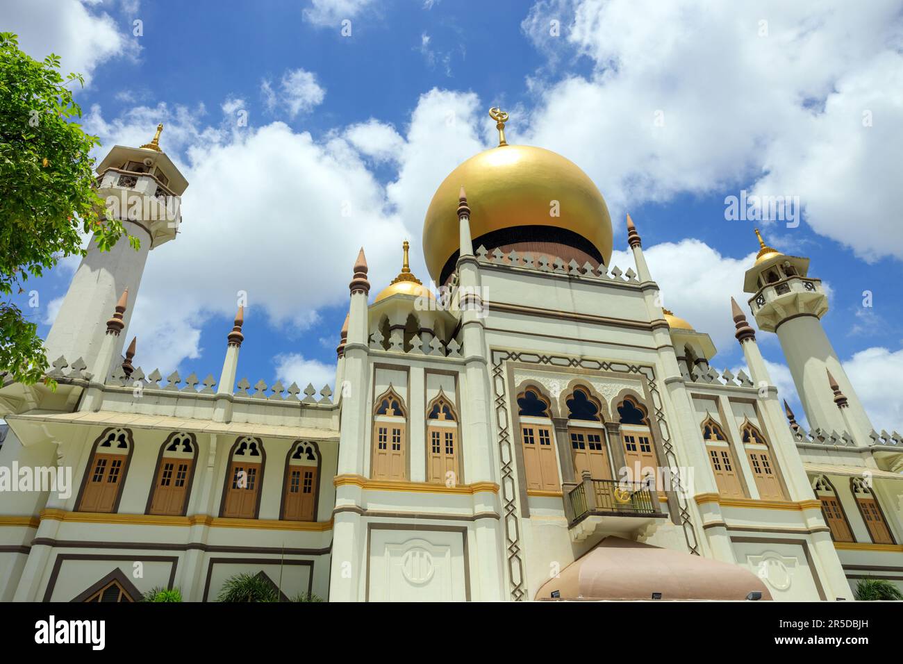 Sultan Mosque or Masjid Sultan is a mosque located in Singapore. It was ...
