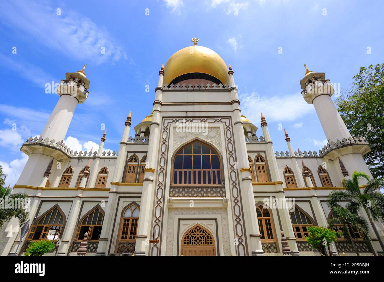 Sultan Mosque or Masjid Sultan is a mosque located in Singapore. It was ...