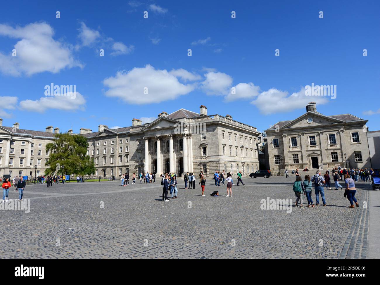 Trinity college campus in Dublin, Ireland Stock Photo - Alamy