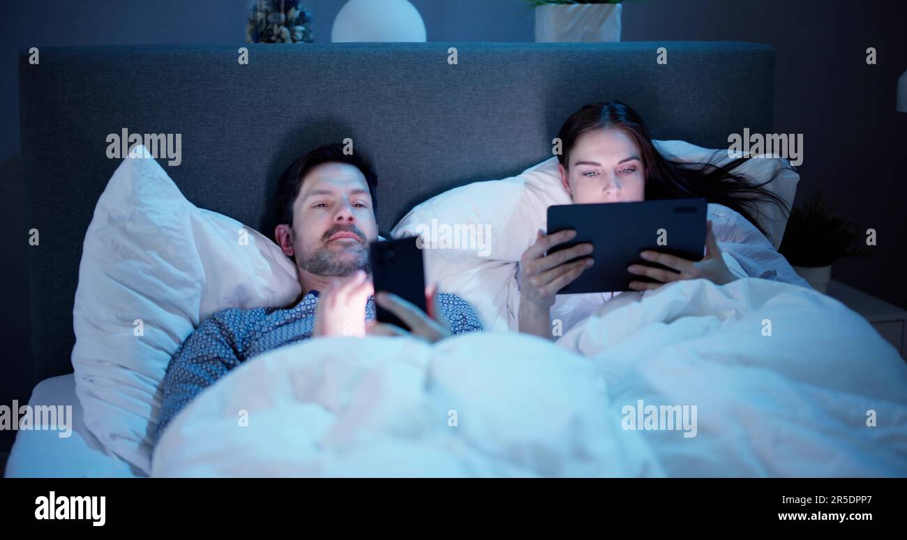 Man watching woman sleep hi-res stock photography and images - Alamy
