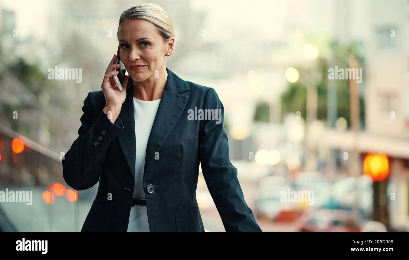 Piqued interest hi-res stock photography and images - Alamy