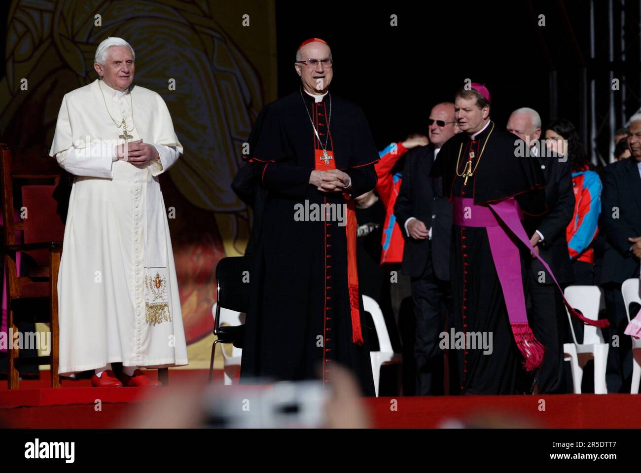 Before returning to the Vatican, Pope Benedict XVI conducts a brief ...