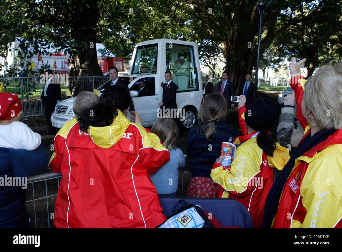 Before returning to the Vatican, Pope Benedict XVI conducts a brief ...