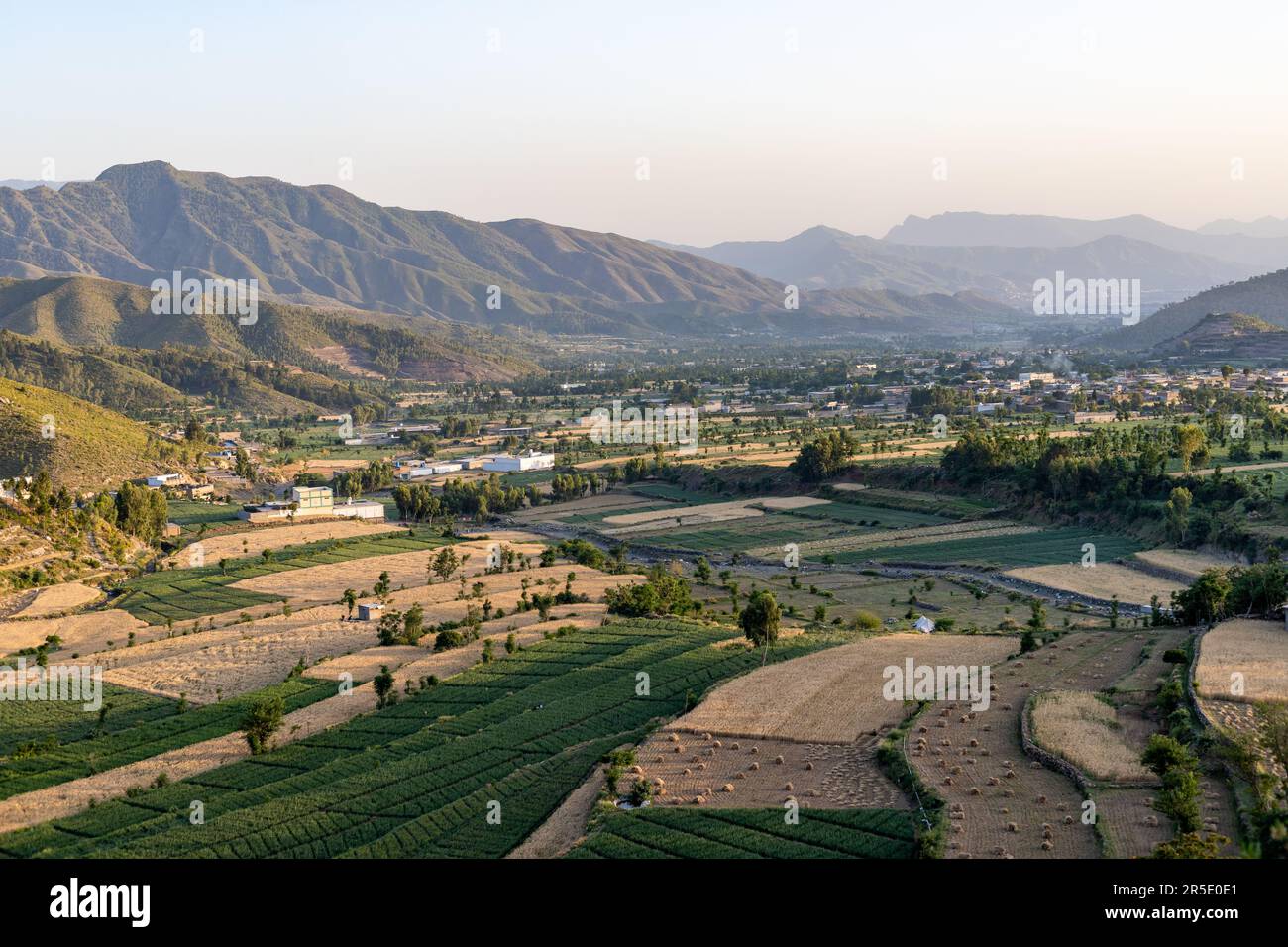 Swat valley pakistan hi-res stock photography and images - Alamy