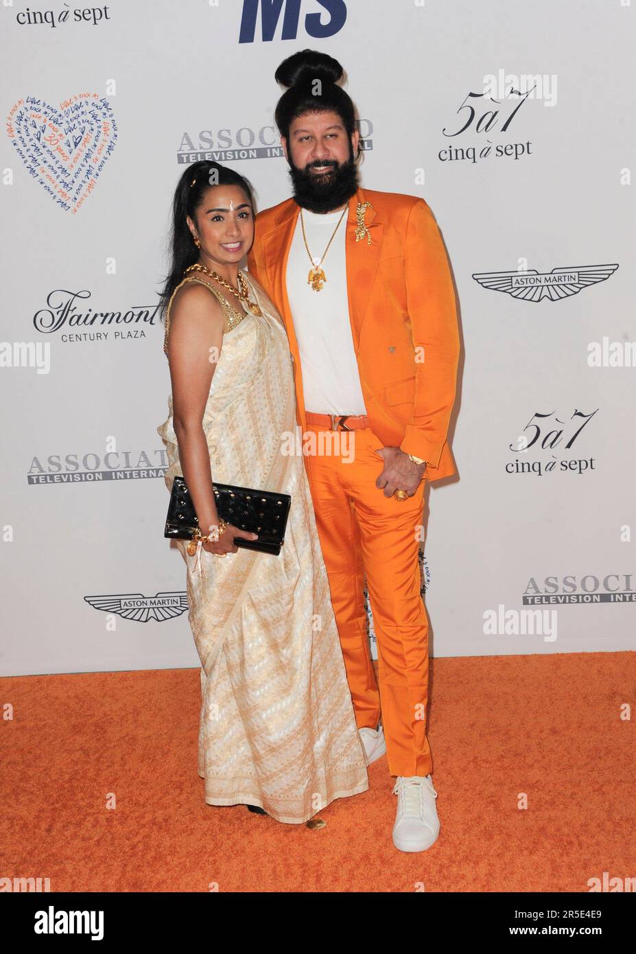 Mickey popat hi-res stock photography and images - Alamy