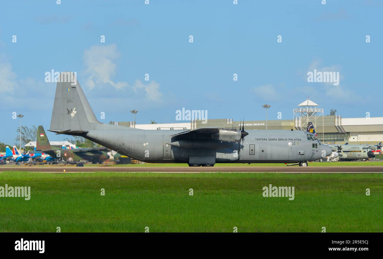 Lockheed c 130h 30 hercules hi-res stock photography and images - Alamy