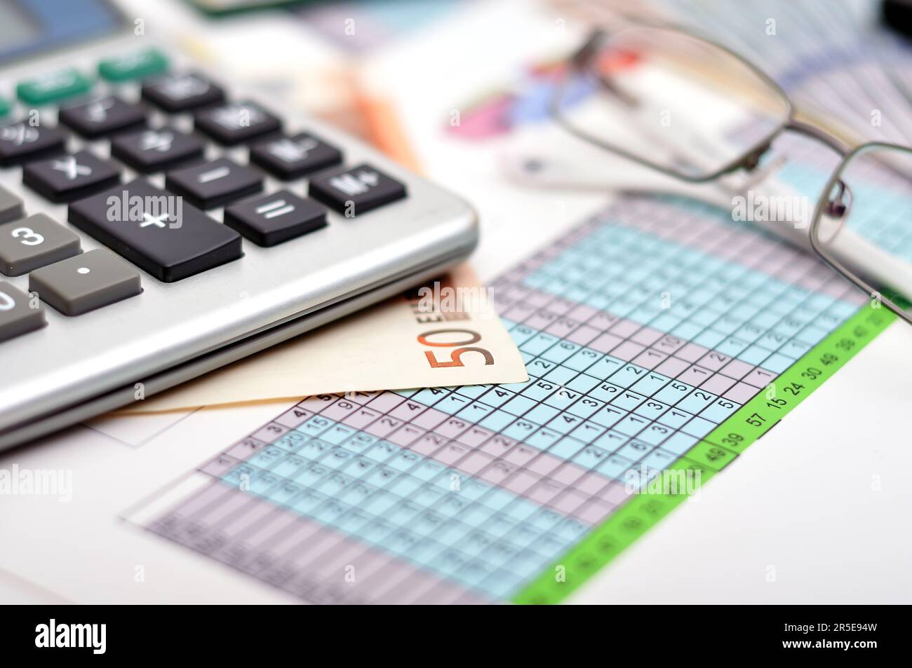 Bond monitoring hi-res stock photography and images - Alamy