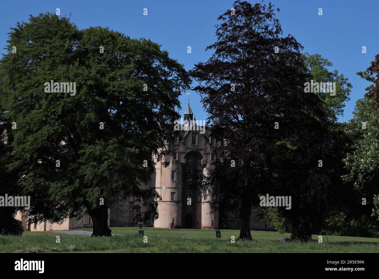 Fyvie castle winter hi-res stock photography and images - Alamy