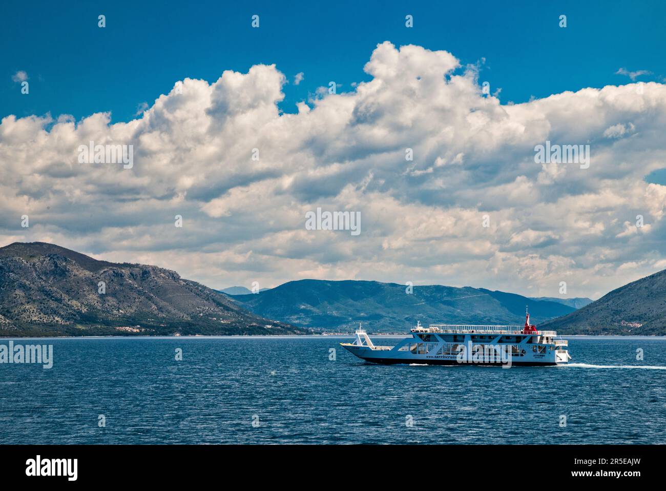 Lefkimmi (Leukimmi) ferry, Sarris Lines, crossing Southern Strait of ...