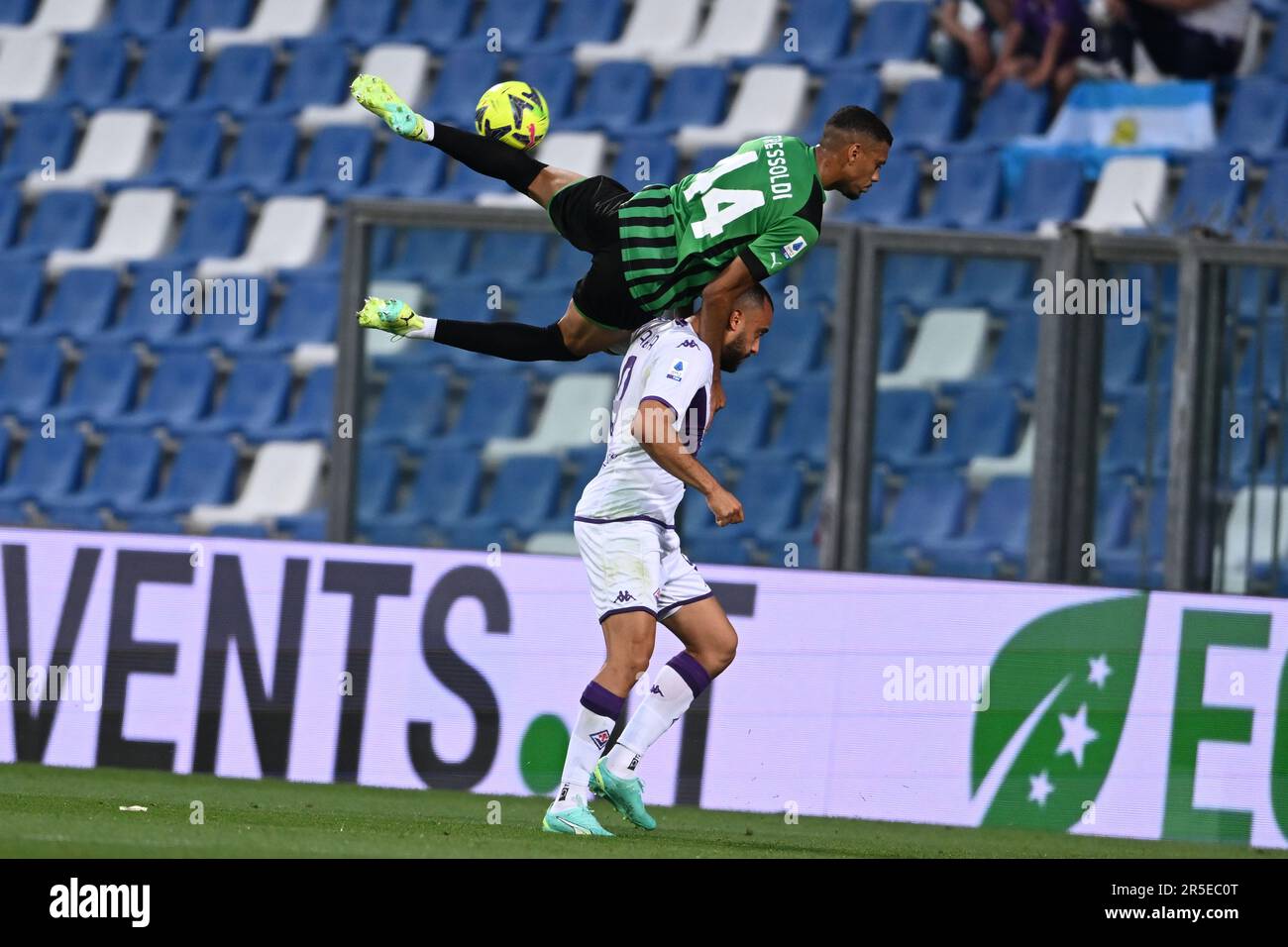 Ruan Tressoldi (Sassuolo)Arthur Cabral (Fiorentina) during the Italian ...