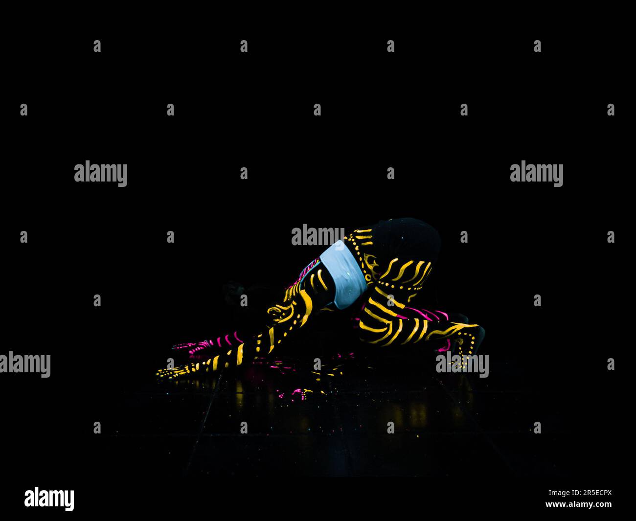 Body painted hi-res stock photography and images - Alamy