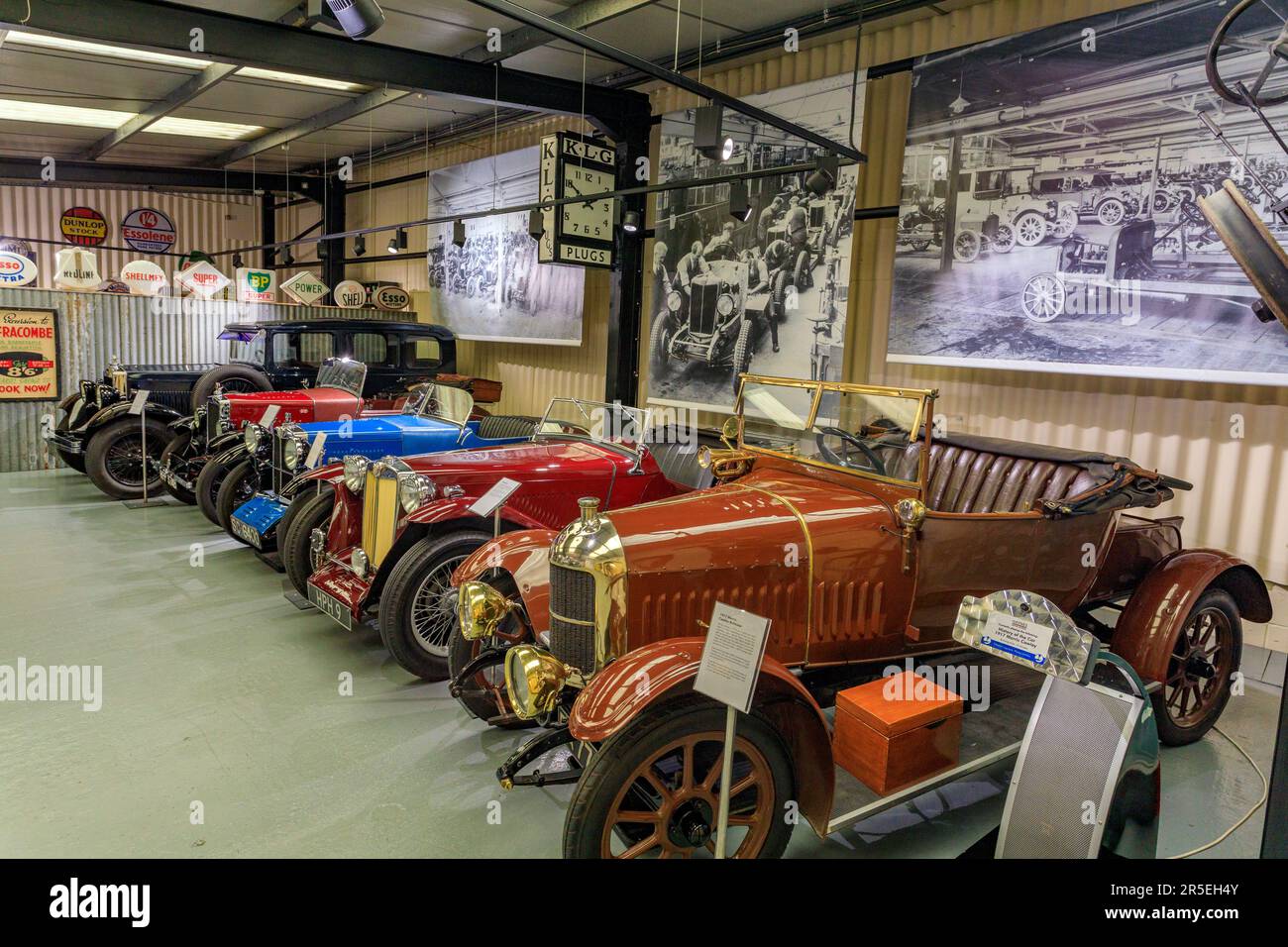 The MG replica garage at the Haynes International Motor Museum ...