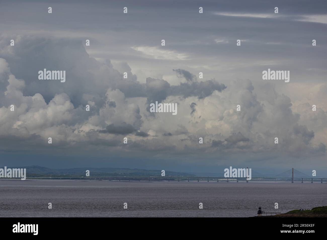 Cumulonimbus storm clouds gathering Stock Photo - Alamy Cumulonimbus storm clouds gathering Stock Photo - Alamy