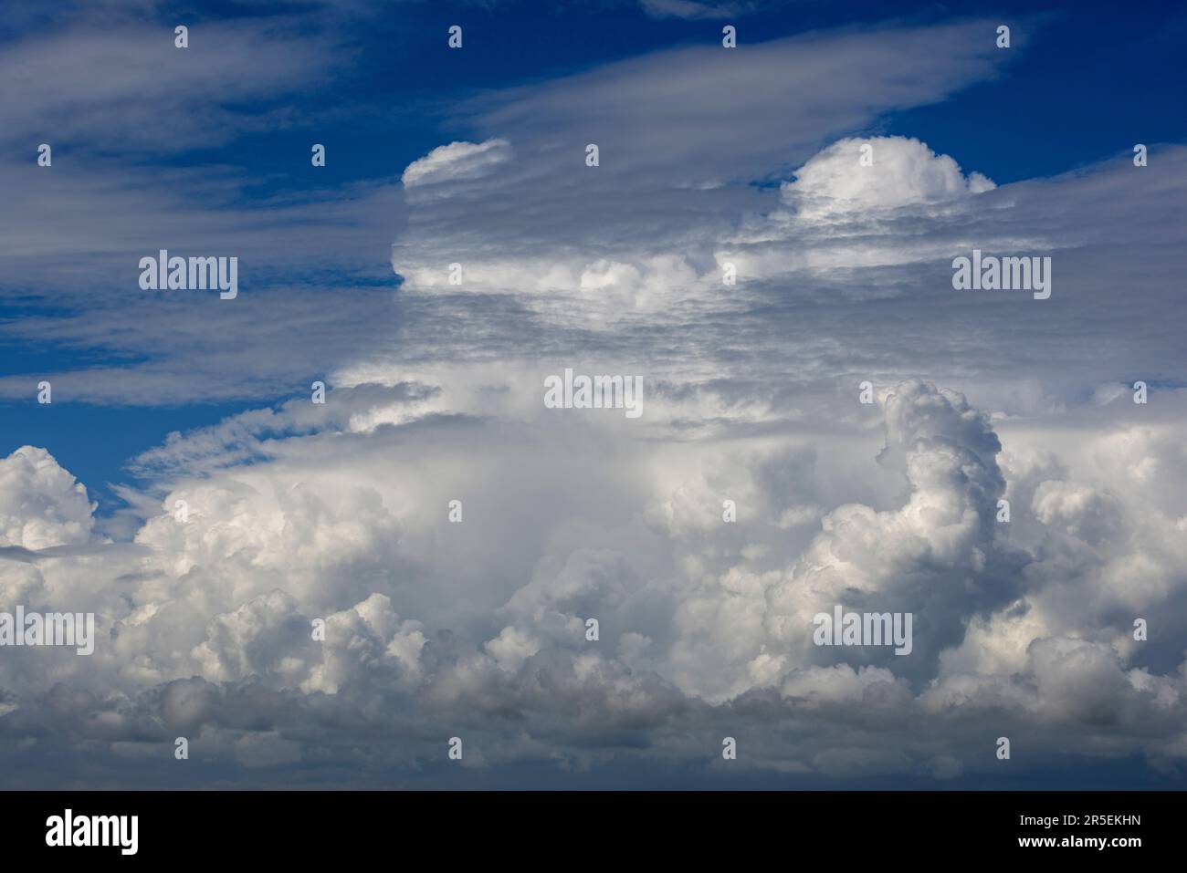 Cumulonimbus storm clouds gathering Stock Photo - Alamy