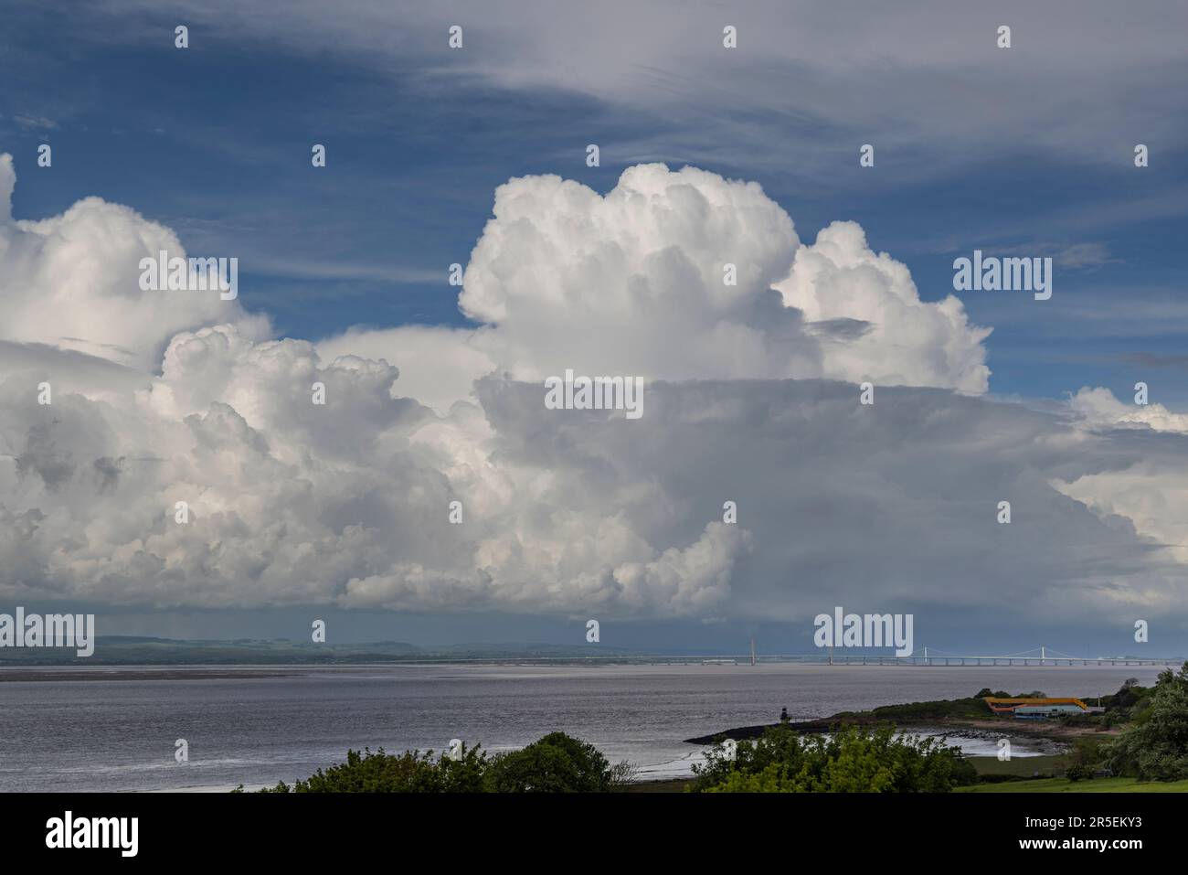 Cumulonimbus Calvus cloud along the Welsh coast Stock Photo - Alamy