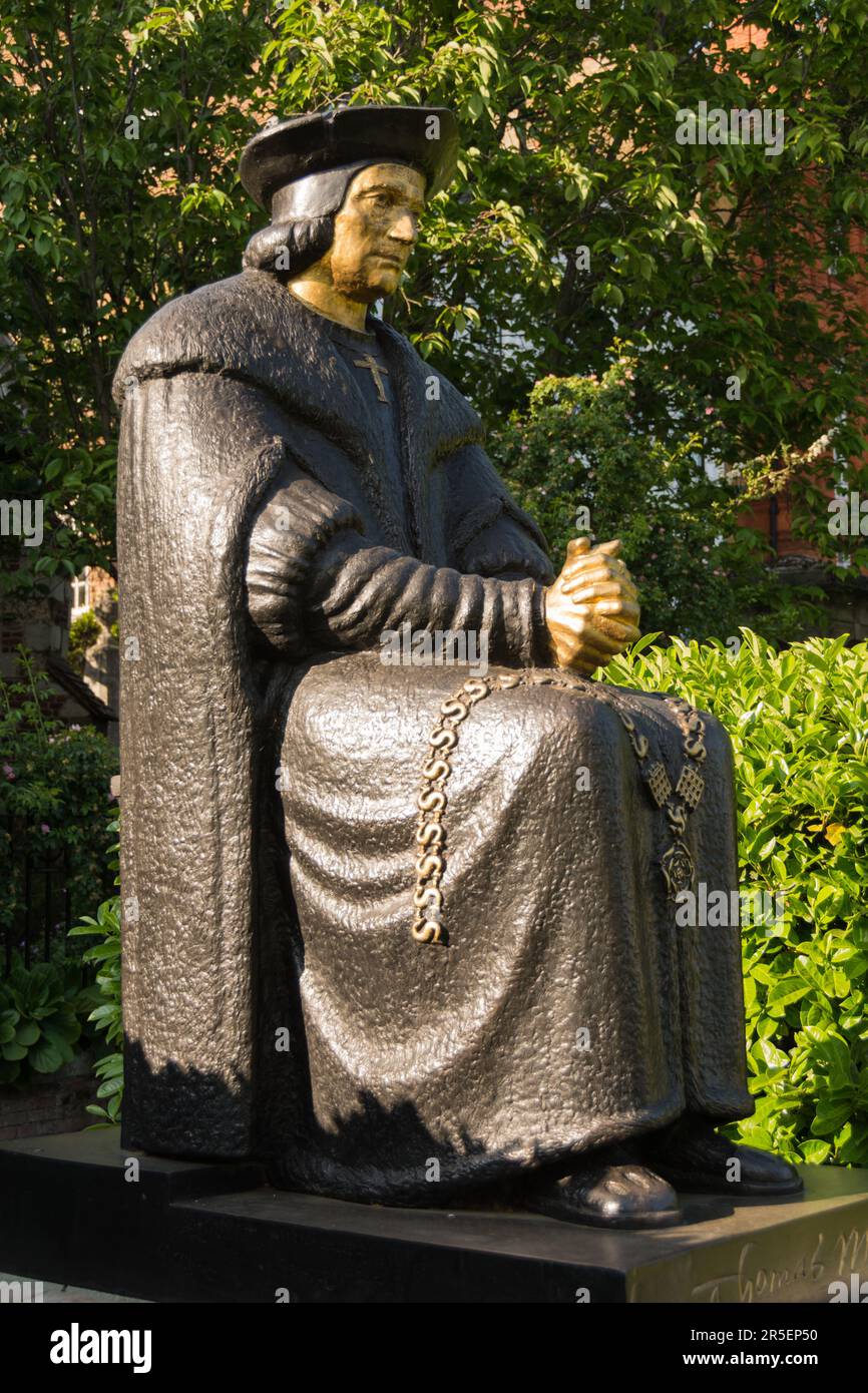 Statue of Sir Thomas Moore, Cheyne Walk, Chelsea, Royal Borough of ...