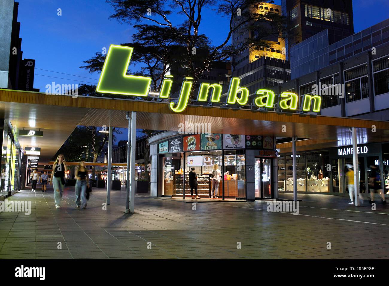 Part of the Lijnbaan shopping precinct in Rotterdam, The Netherlands ...