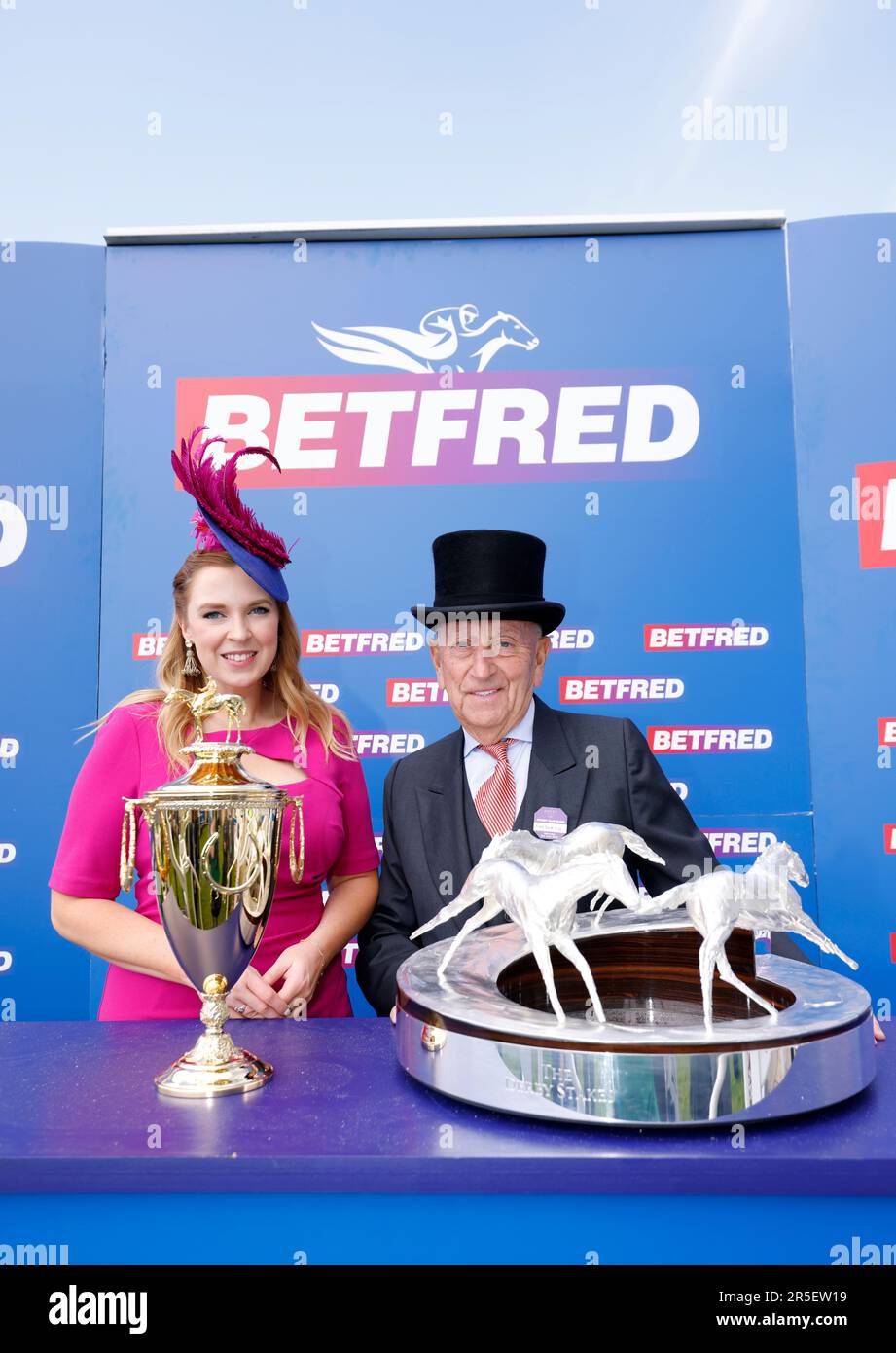 Kentucky derby trophy hi-res stock photography and images - Alamy