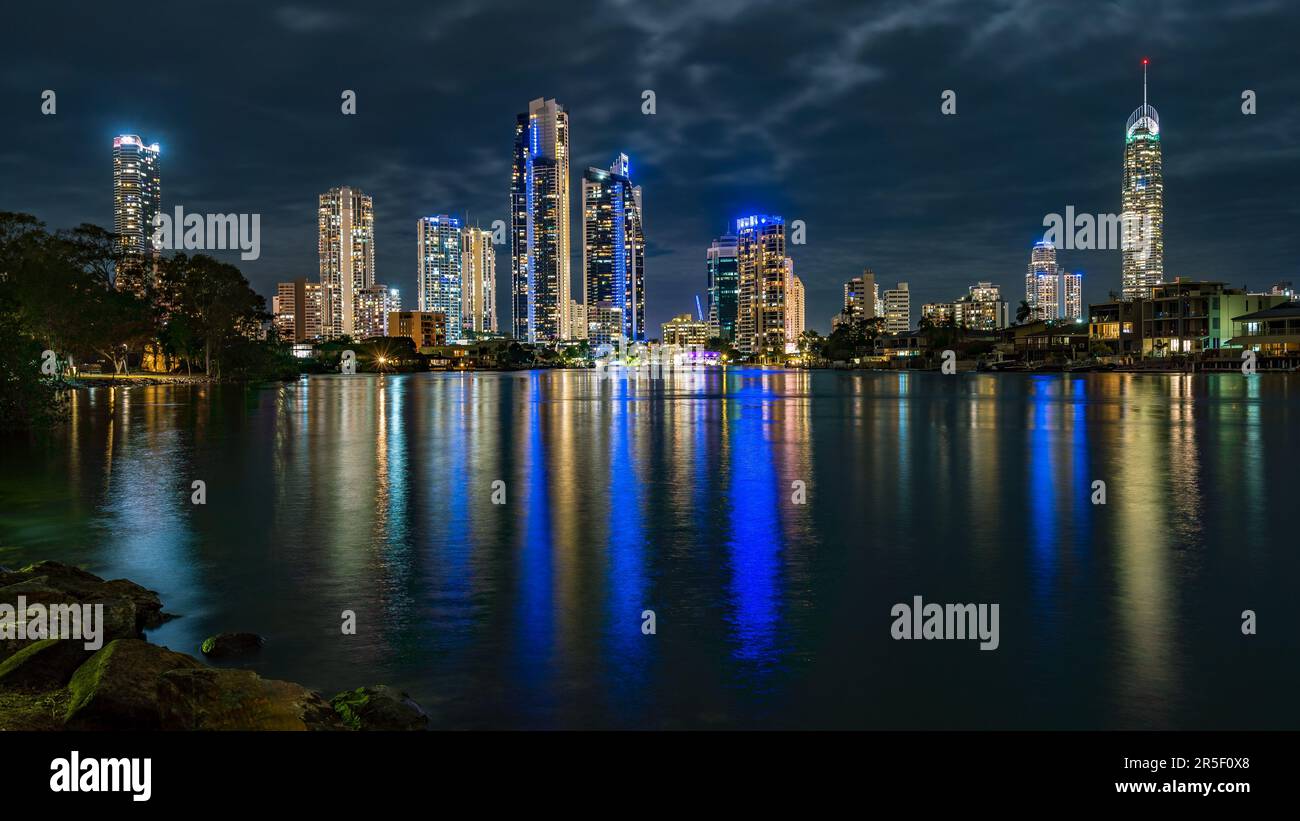 Surfers paradise skyline hi-res stock photography and images - Alamy