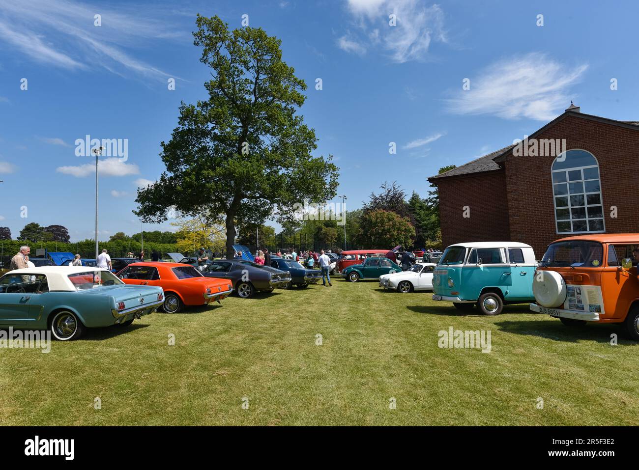 Pangbourne classic car show hi-res stock photography and images - Alamy