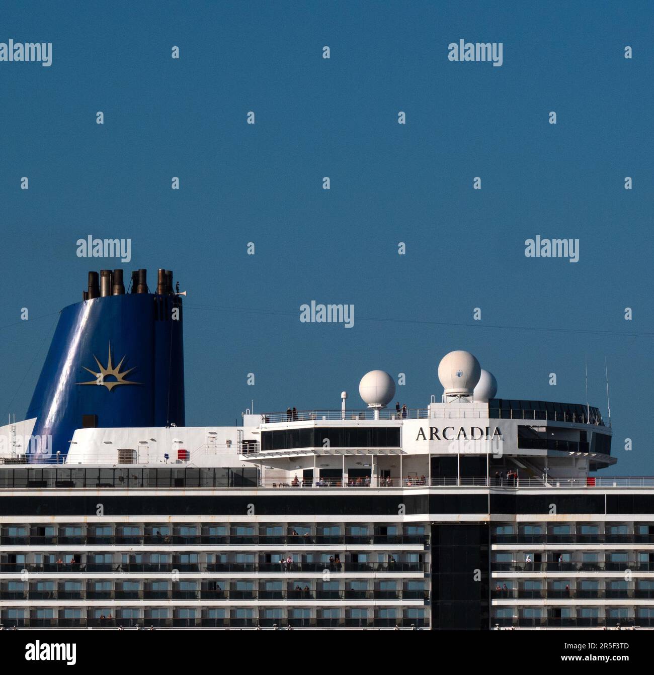 Arcadia cruise ship hi-res stock photography and images - Alamy