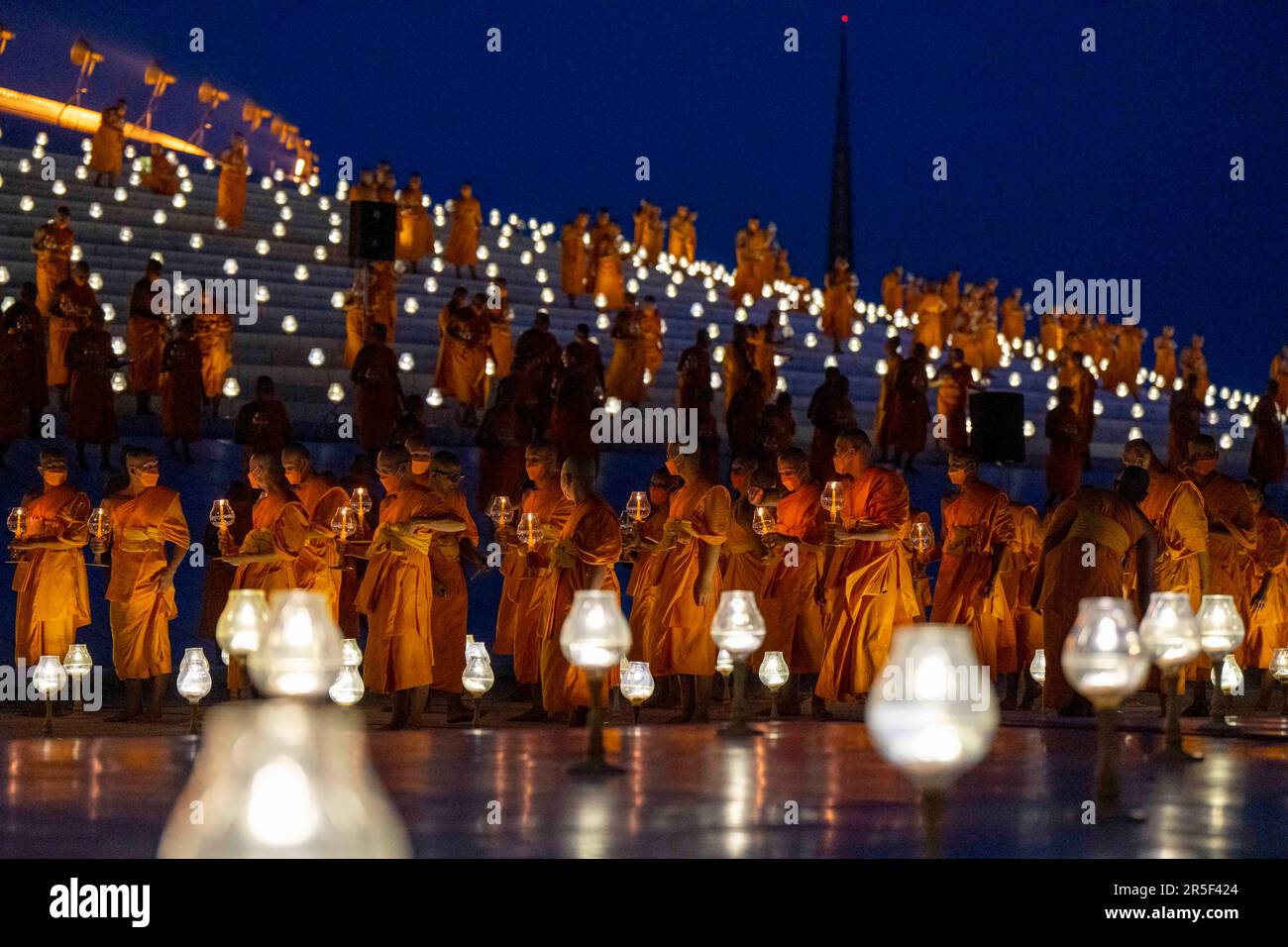 Pathum Thani, Thailand. 3rd June, 2023. Thousands of worshippers ...