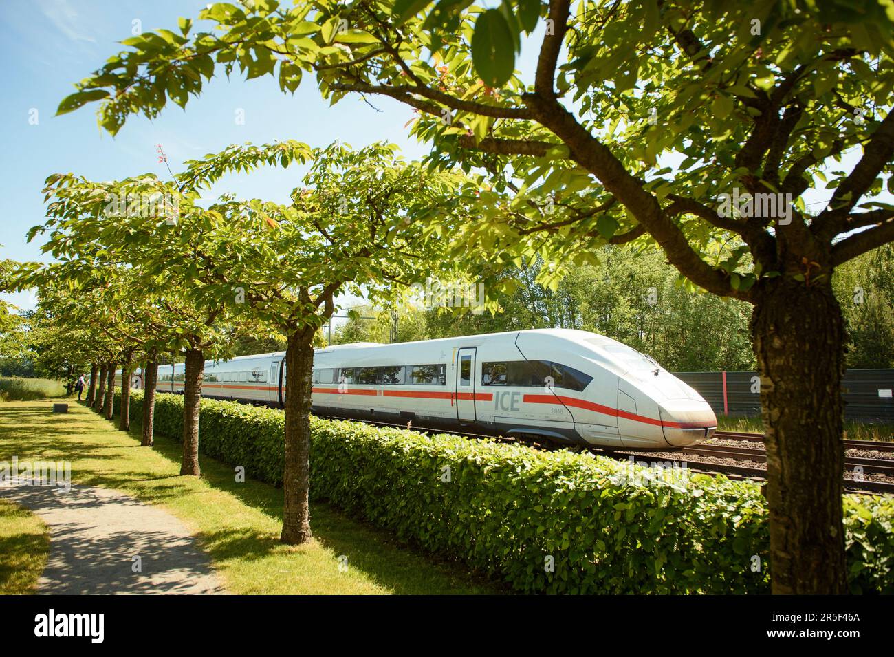 Eschede, Germany. 03rd June, 2023. A Deutsche Bahn ICE passes the ...