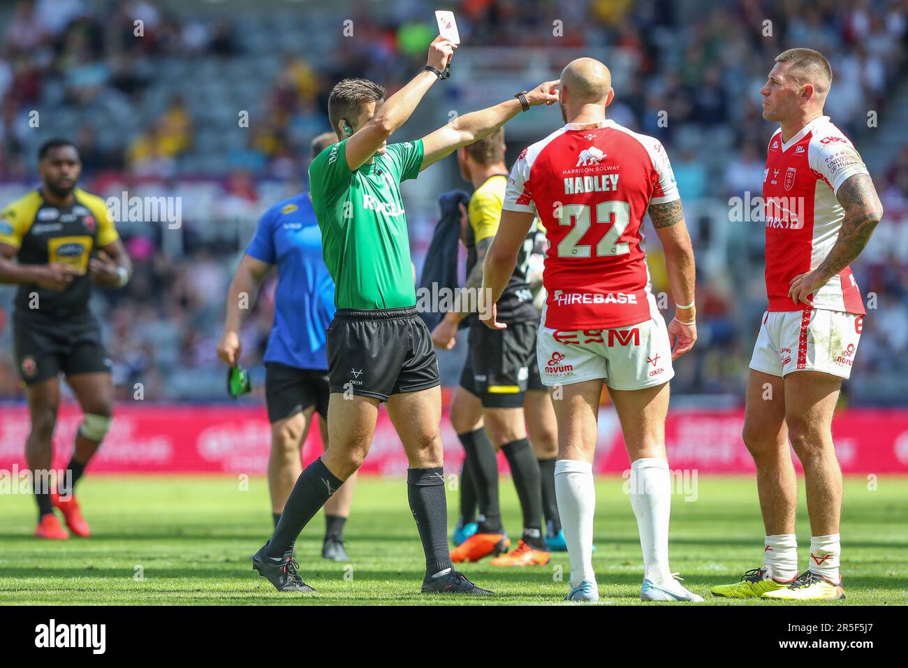 Super rugby red card hi-res stock photography and images - Alamy