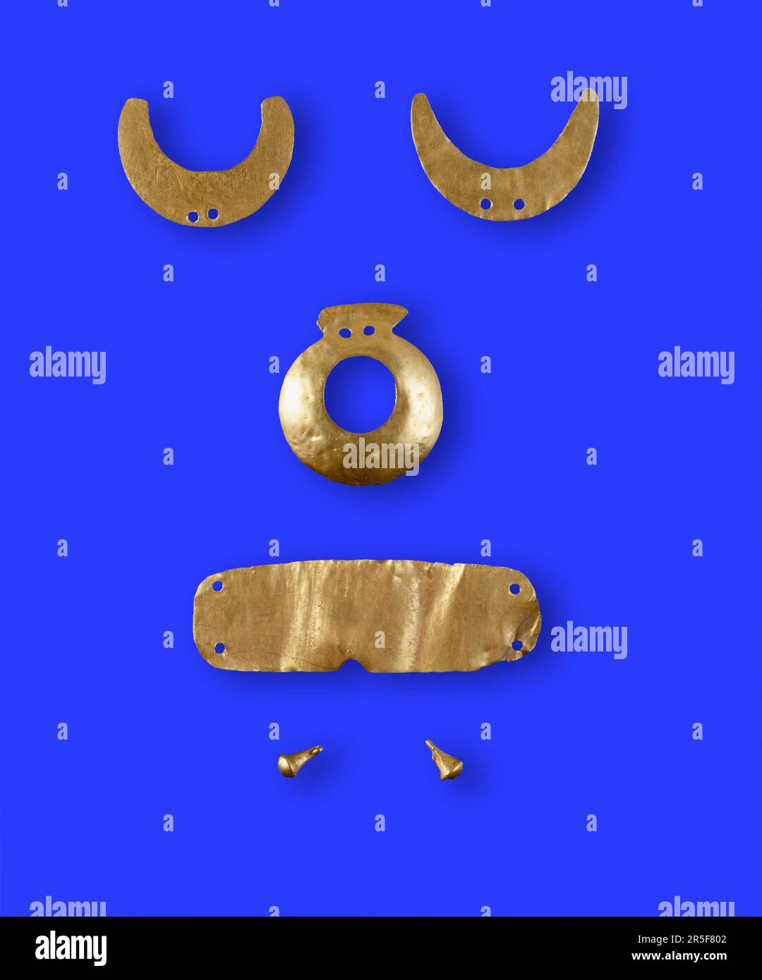 Varna Muzeum;The world oldest Gold, 5th Mill. B.C Stock Photo - Alamy