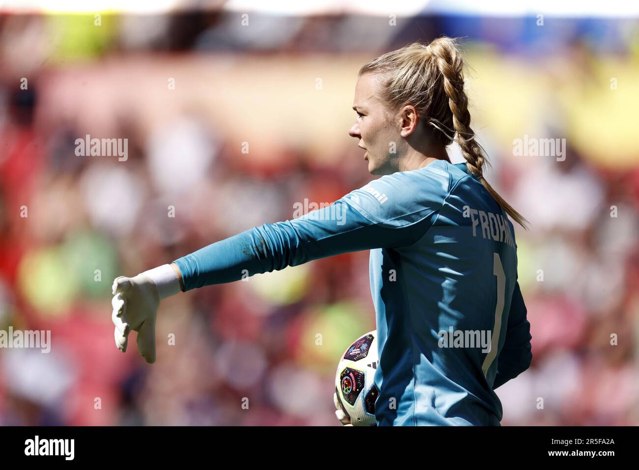EINDHOVEN - VfL Wolfsburg goalkeeper Merle Frohms during the UEFA ...