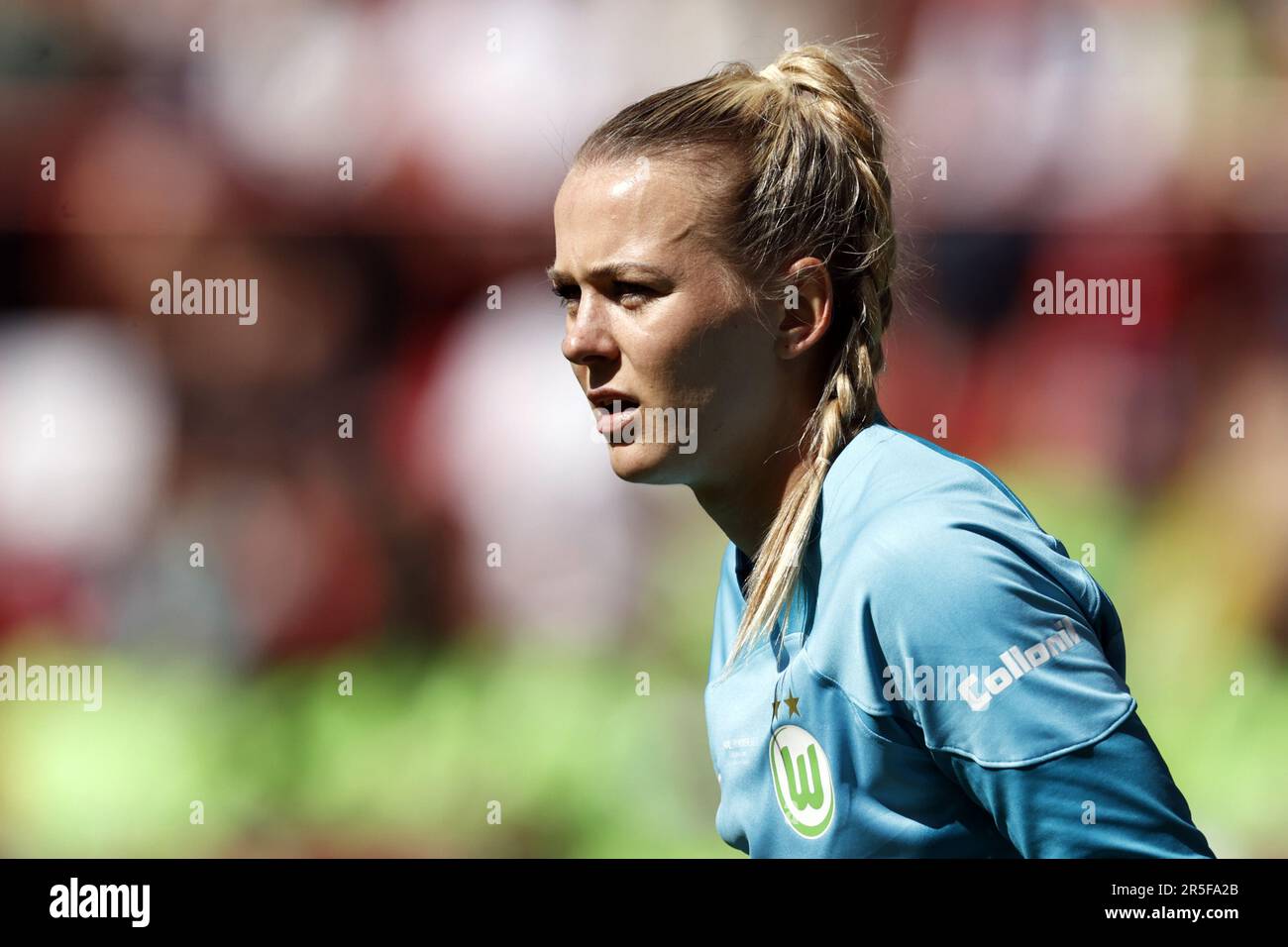 EINDHOVEN - VfL Wolfsburg goalkeeper Merle Frohms during the UEFA ...