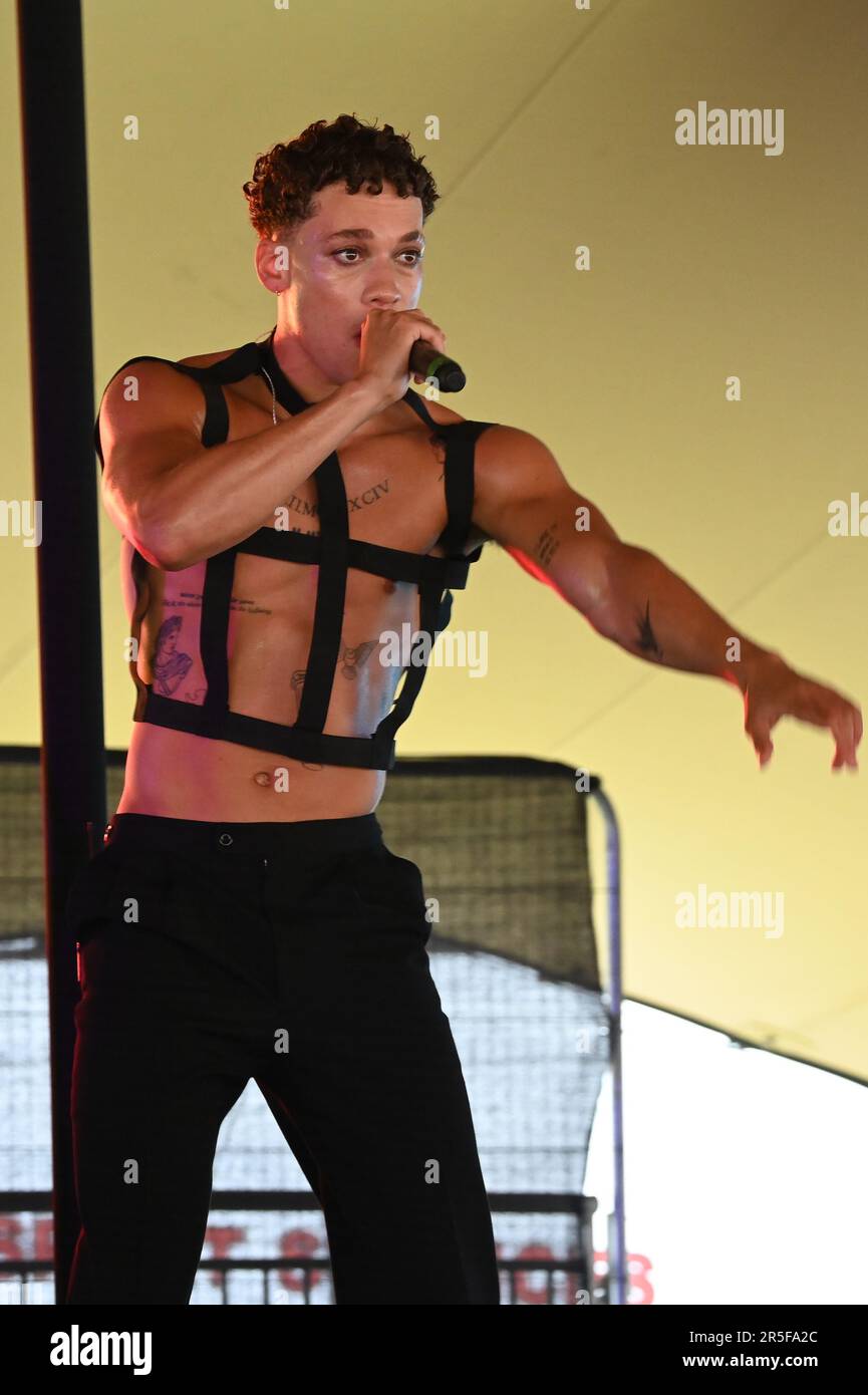 London, UK. 3rd June, 2023. Louis III perfroms at the Mighty Hoopla ...