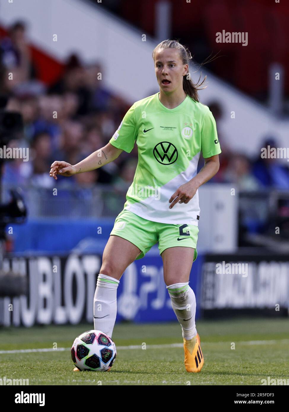 EINDHOVEN - Lynn Wilms of VfL Wolfsburg during the UEFA Champions ...