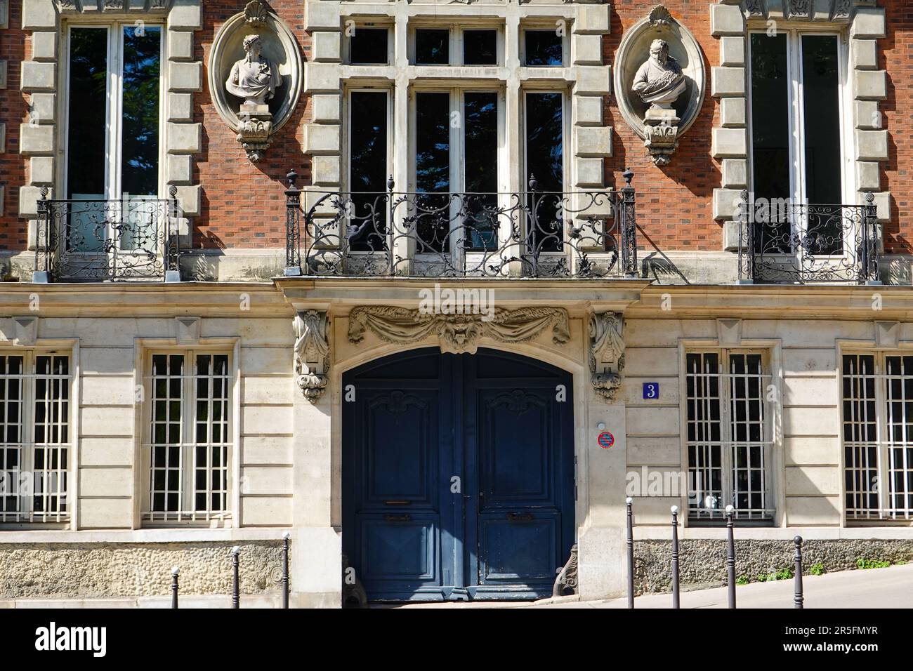 Brick and stone building at 3 rue Le Nôtre, built for Marie-Léonide ...
