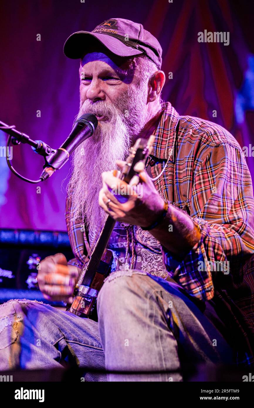 Seasick steve concert hi-res stock photography and images - Alamy
