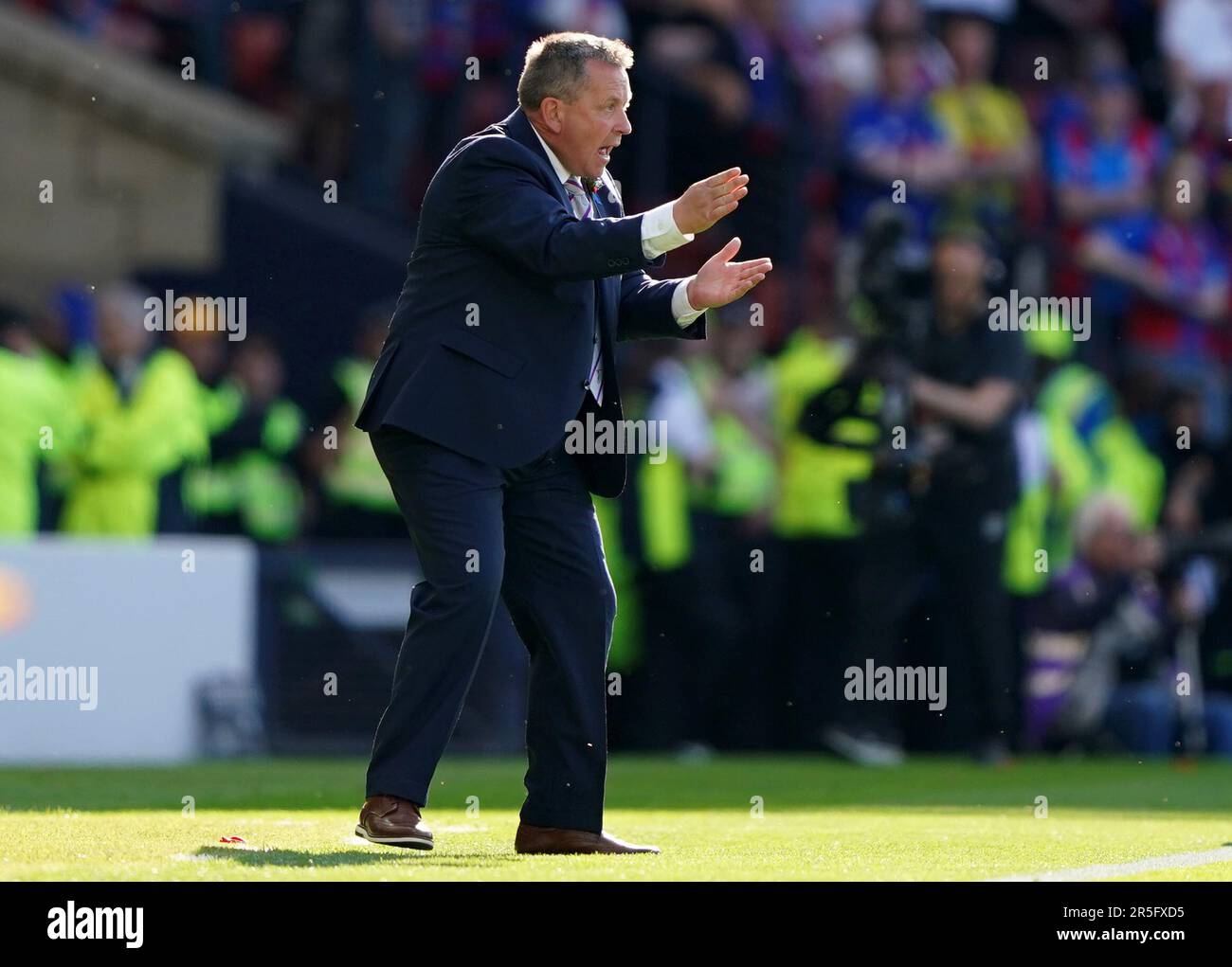Billy dodds scottish cup final hi-res stock photography and images - Alamy