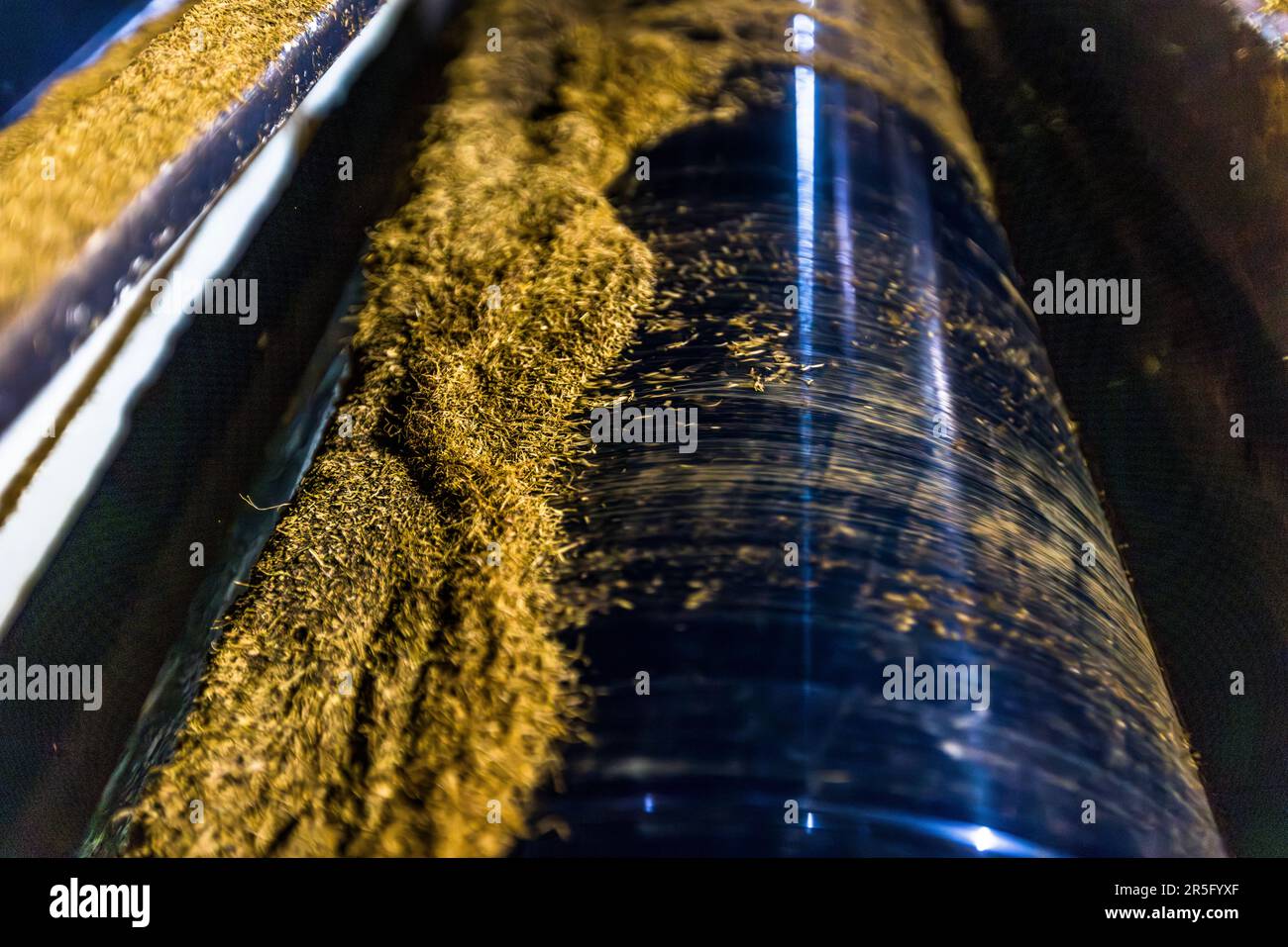 Electrostatic charged roller separates different components of tea ...