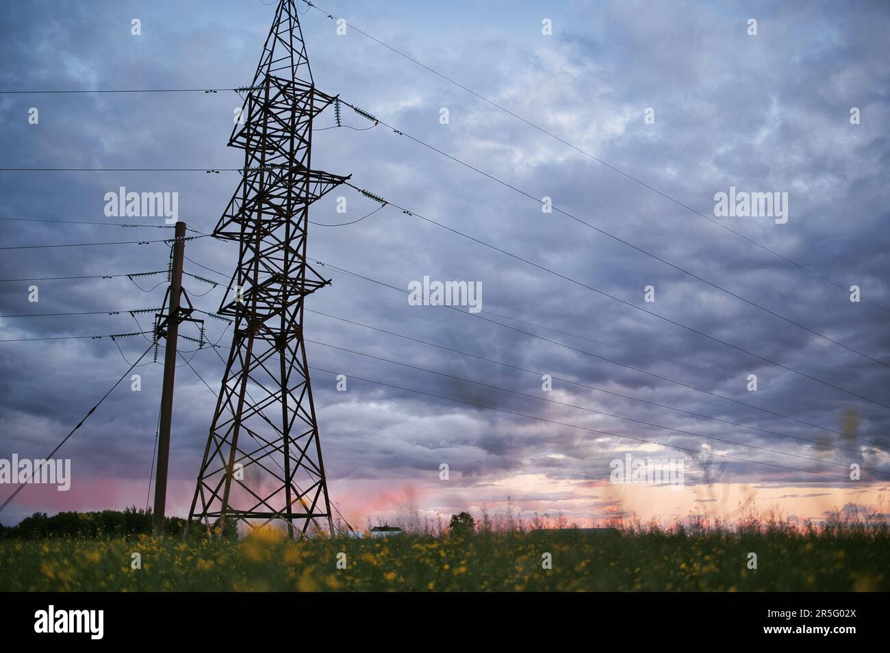 Powerlines at sunset hi-res stock photography and images - Alamy