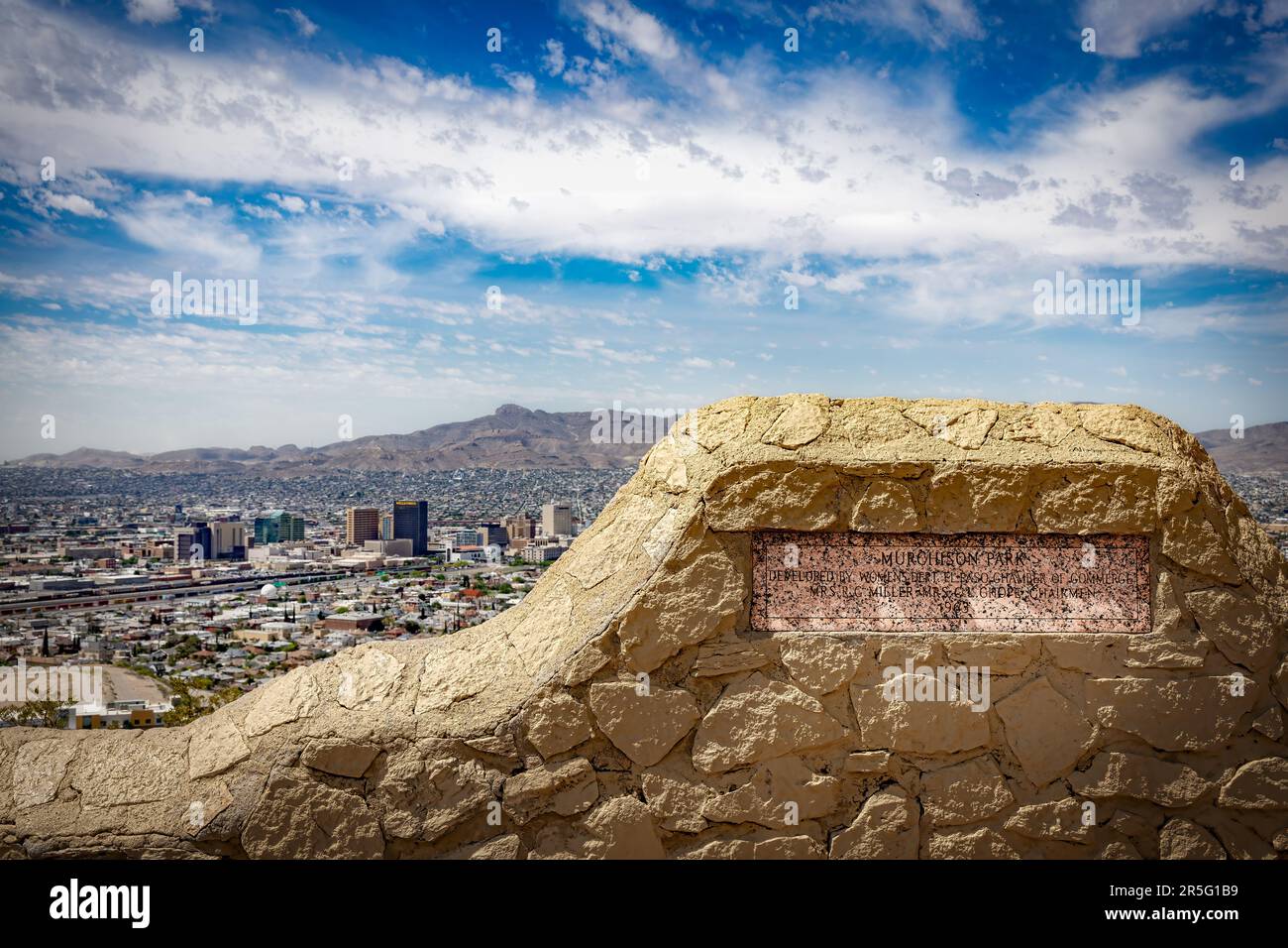 The wall of Murchison Park on Scenic Drive overlooking the city of El ...
