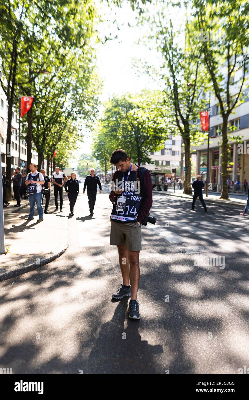 Joao Filipe BEATO (por), photographer working hard during the ...