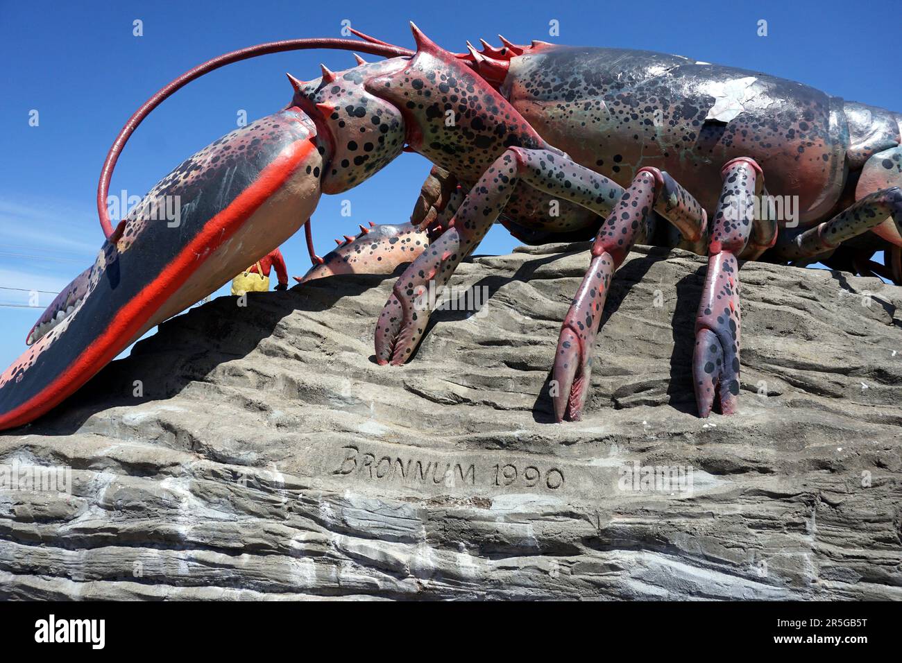 Giant lobster sculpture hi-res stock photography and images - Alamy