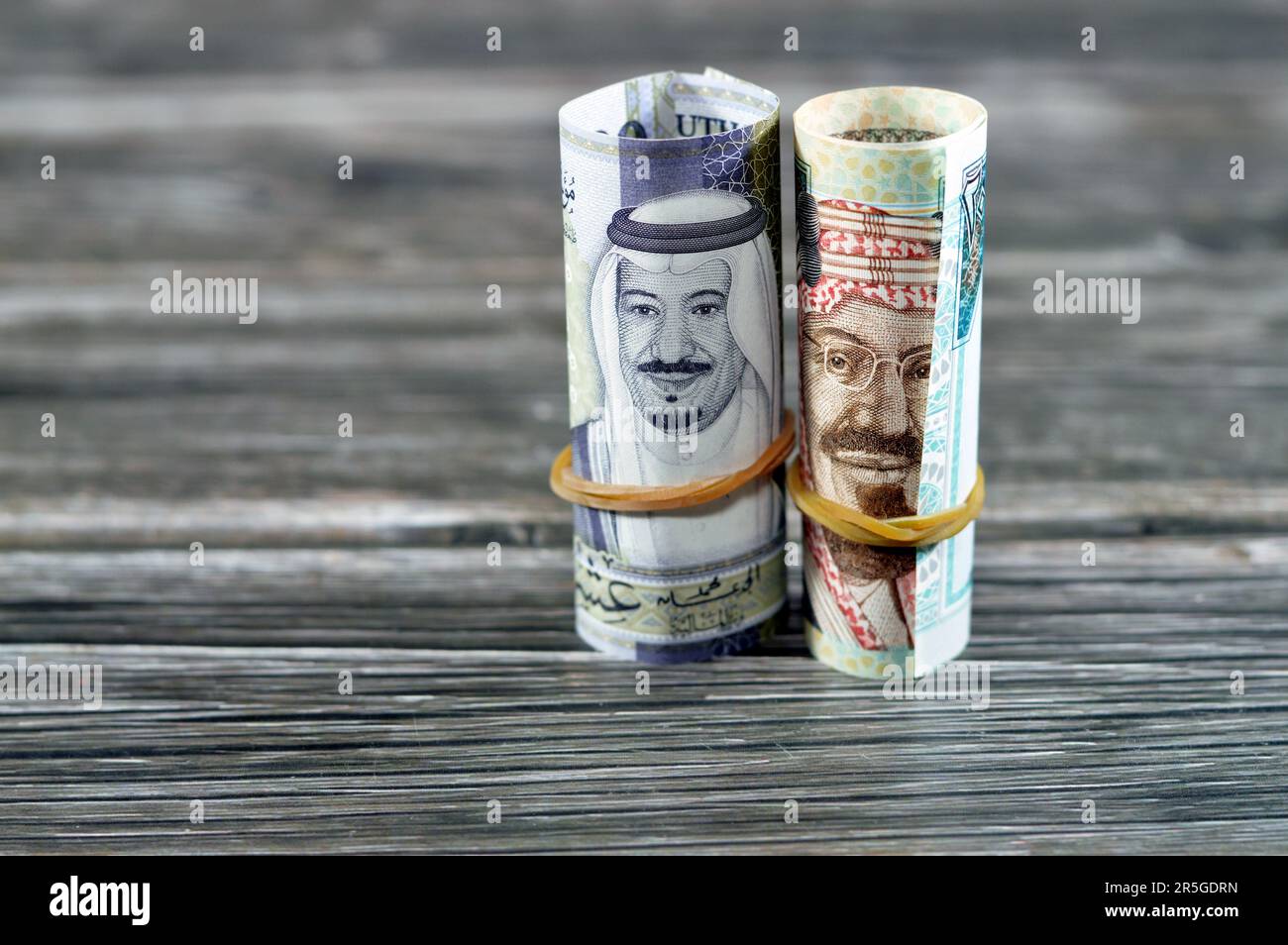 20 SAR Twenty Saudi Arabia money roll riyals banknotes, Saudi riyals ...