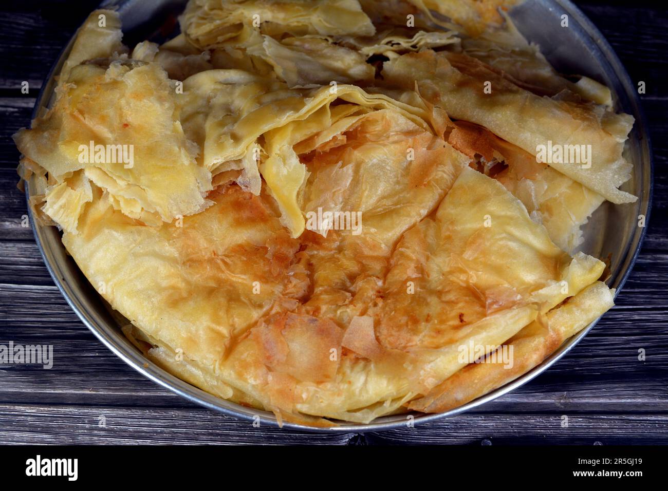 Feteer meshaltet hi-res stock photography and images - Alamy