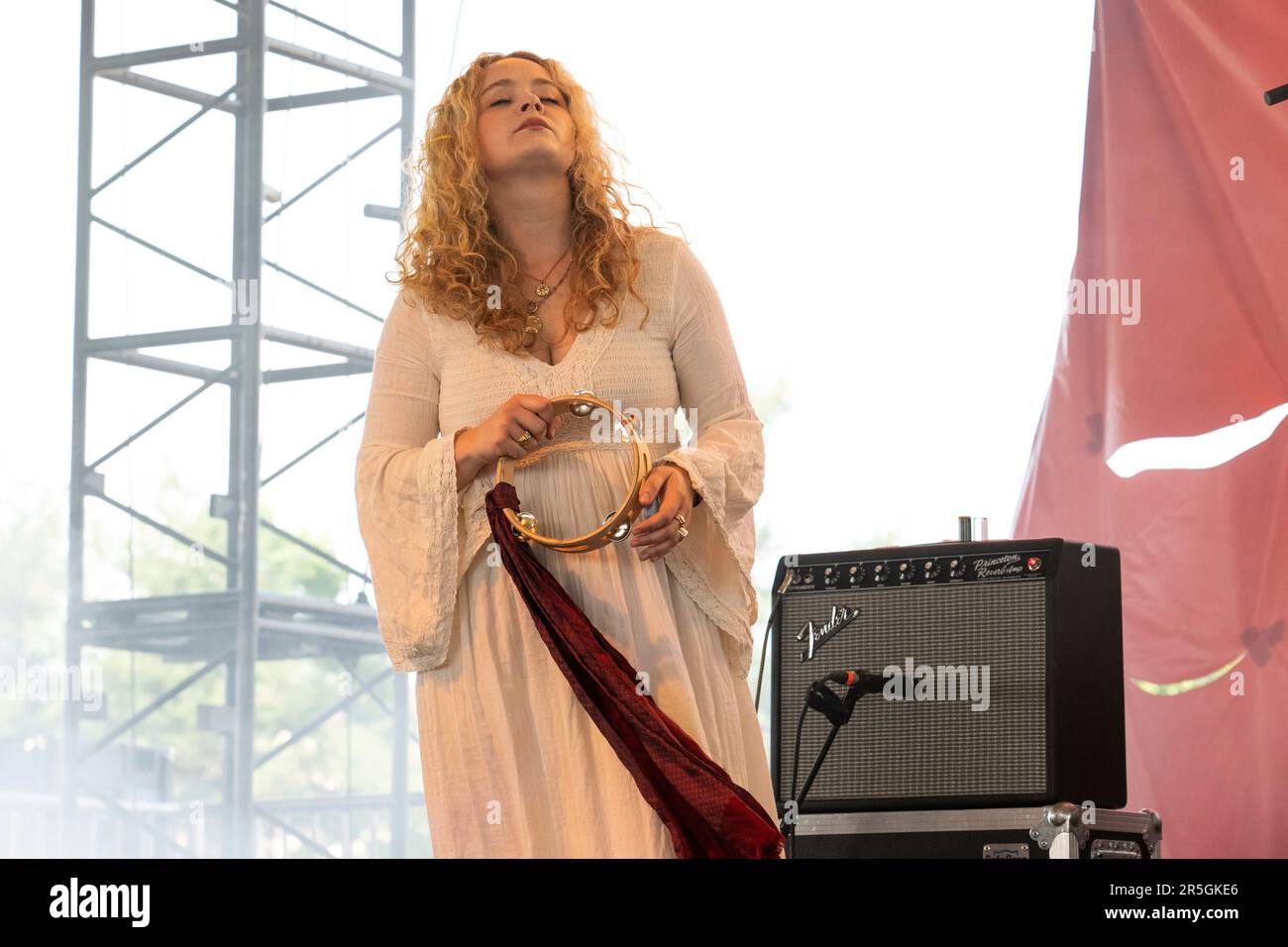Georgie Fuller of The Heavy Heavy performs at Railbird Music Festival ...